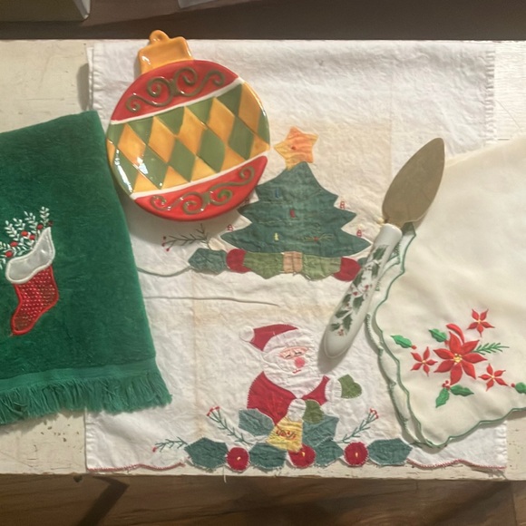 Holiday | Vintage Christmas Linens Tea Towels With Japan Server Studio ...